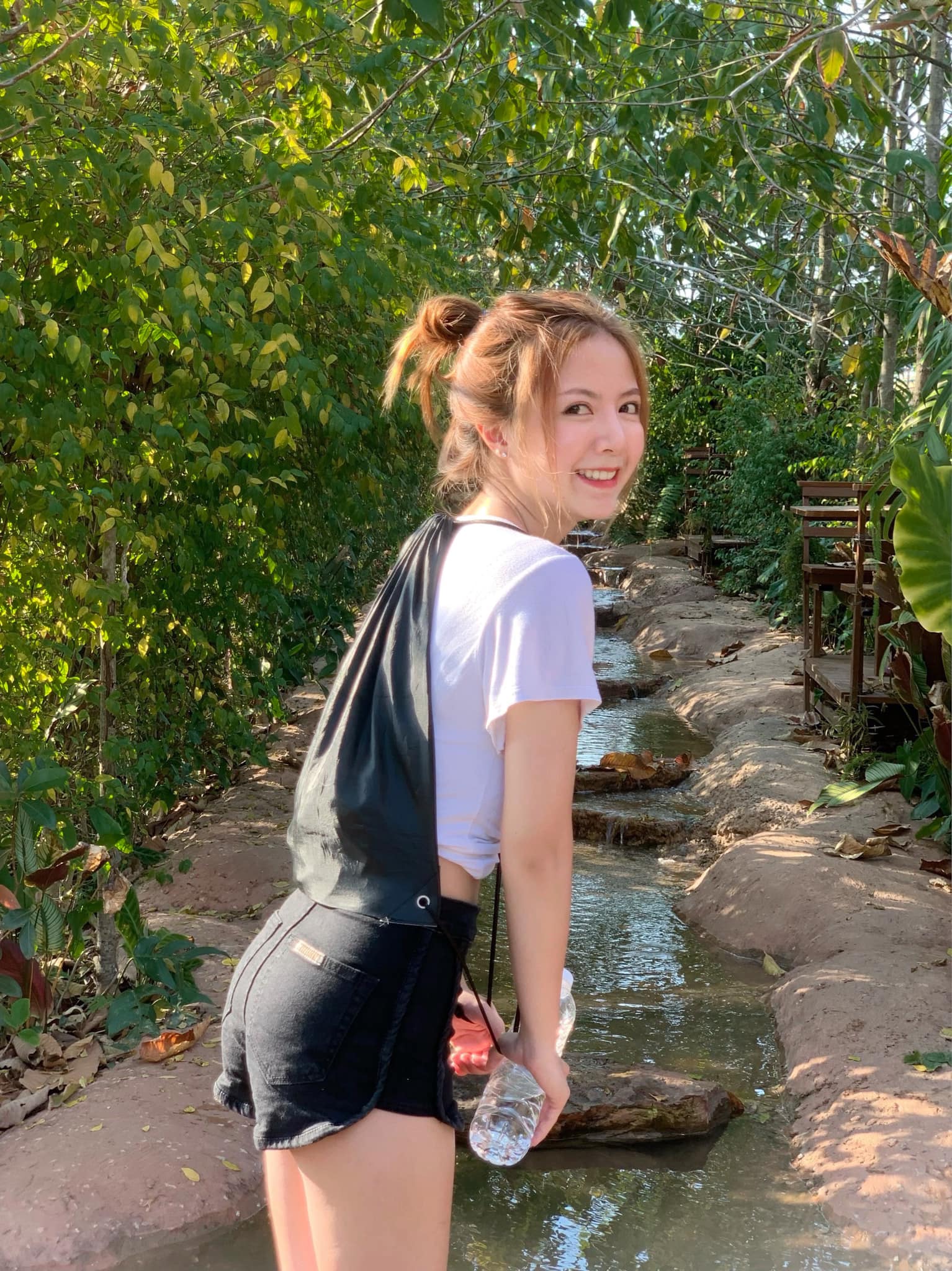 เปิดวาร์ป น้องดาด้า (thisisdada) สาวน่ารัก เอวบาง ยิ้มละลายหัวใจ